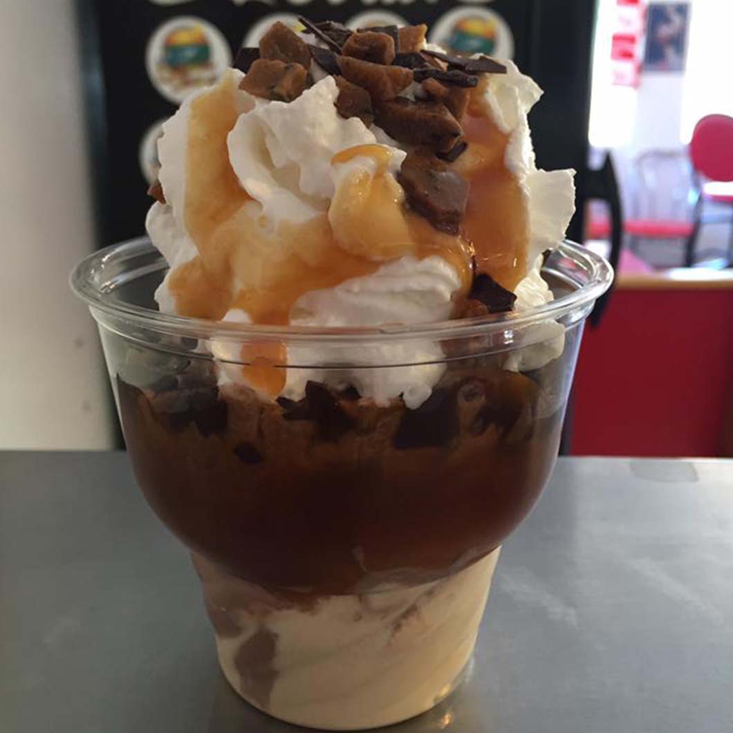 Seneca Farms Penn Yan, NY : American Restaurant and Ice Cream Shop